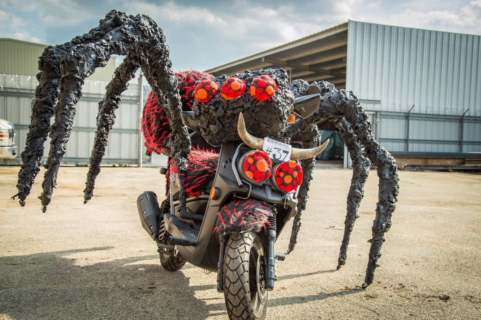 Houston Art Car Parade Returns With Crazy Rides, Slabs and Celebs ...