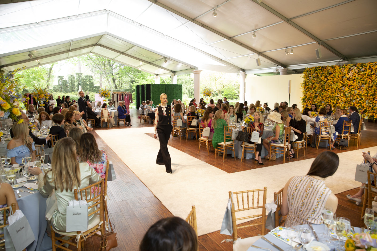 New York Fashion Star Walked Out on Wall Street, Gained Backing of ...