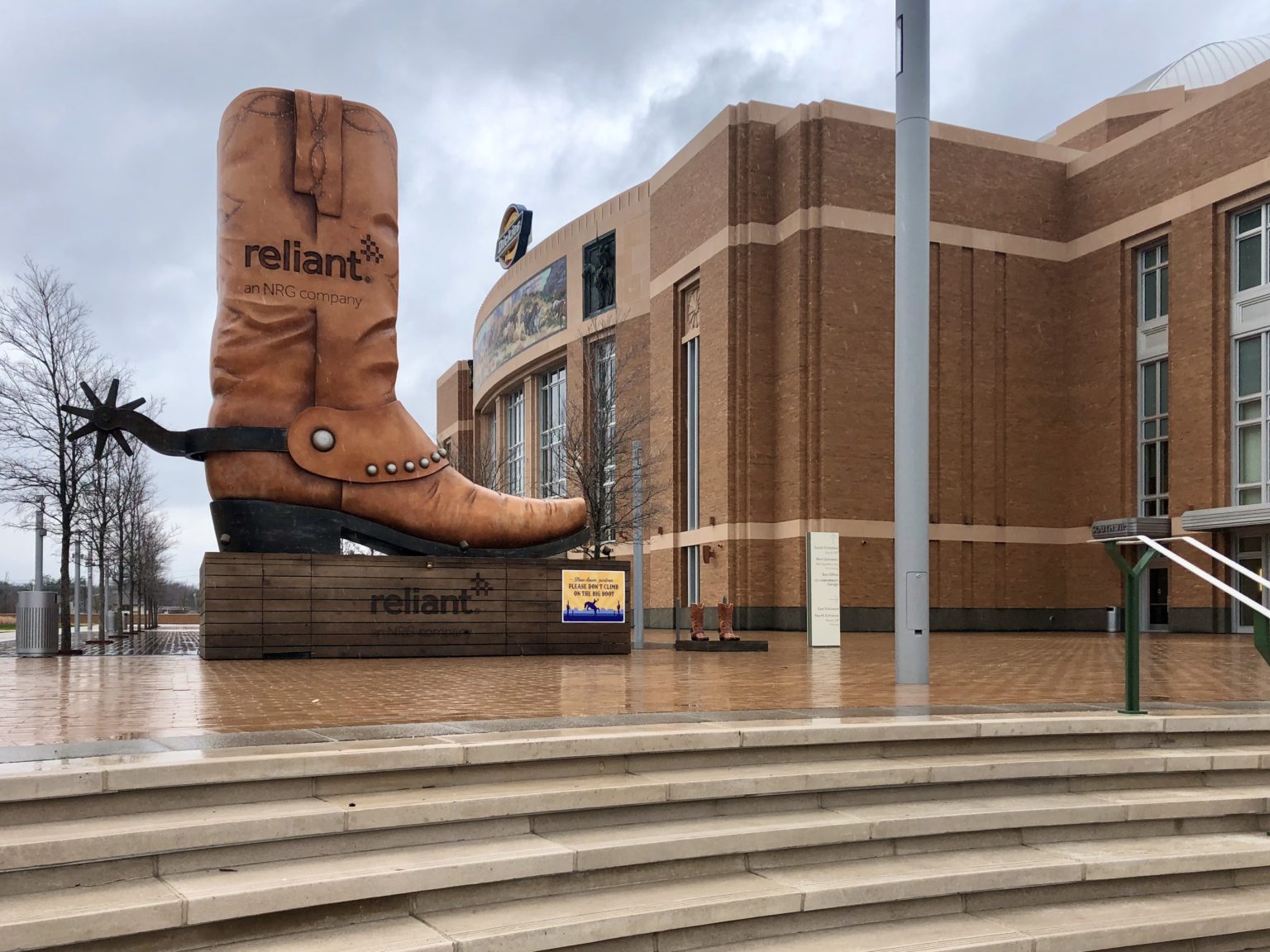 Fort Worth Rodeo's Big Move to Dickies Arena Makes This a Cowboy ...