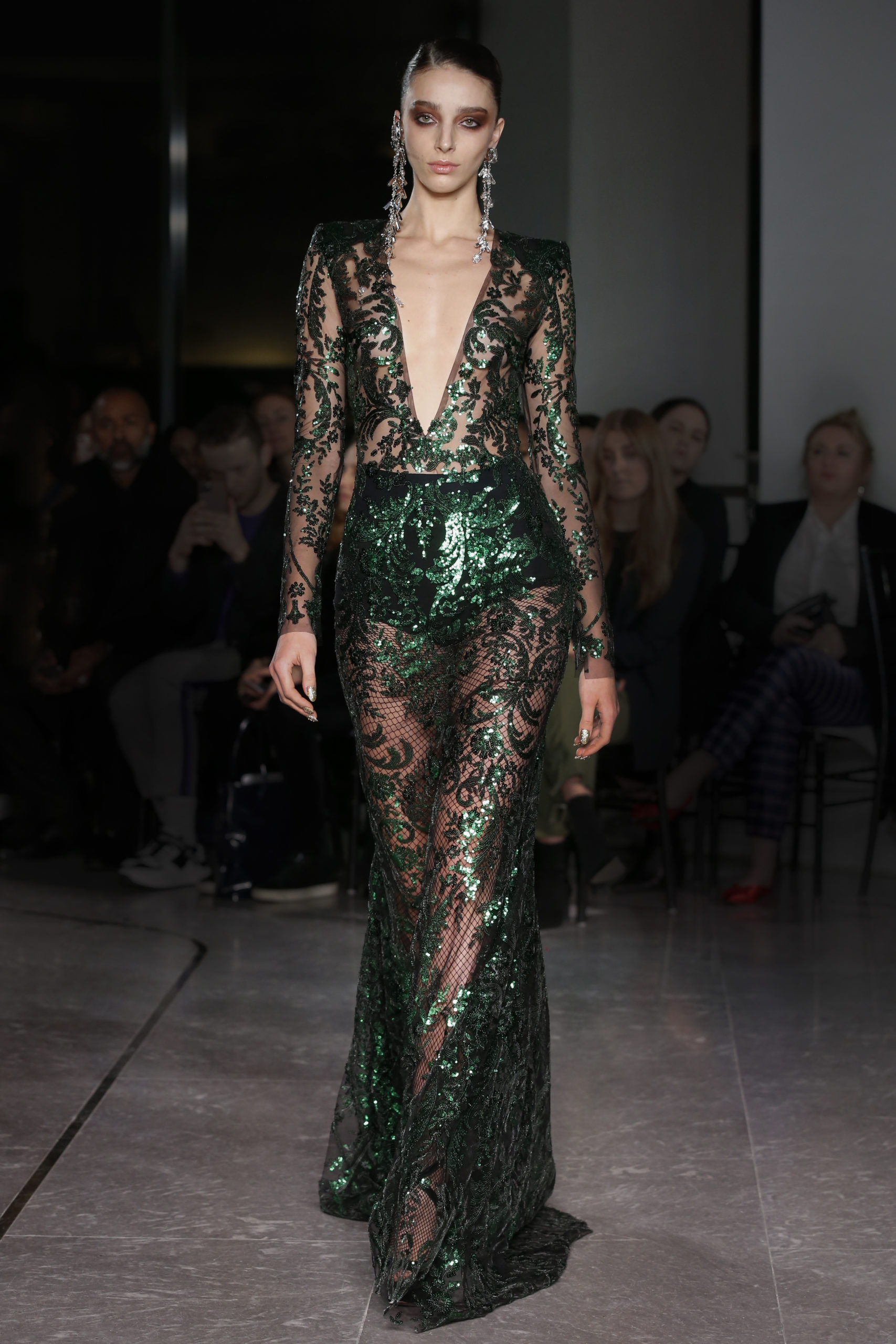 Naeem Khan Embraces Commando Models in Barely-There Salute to America ...