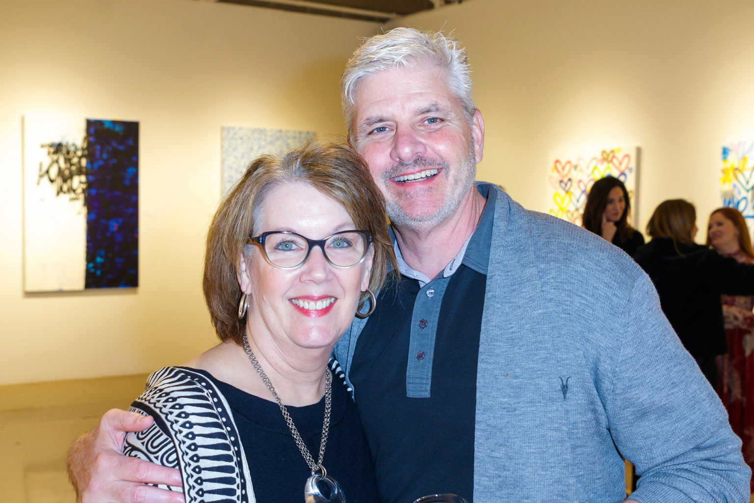 Los Angeles Artist's Feel-Good Exhibit Finds a Home in the Dallas ...
