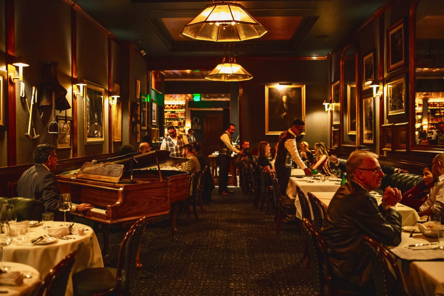 Inside Houston's New Restaurant Jewel — Your First Look Around Turner's ...