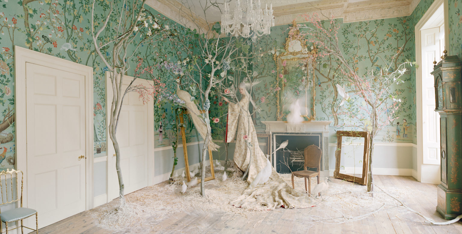 How de Gournay Created the Finest Hand-Painted Wallpaper in the World ...