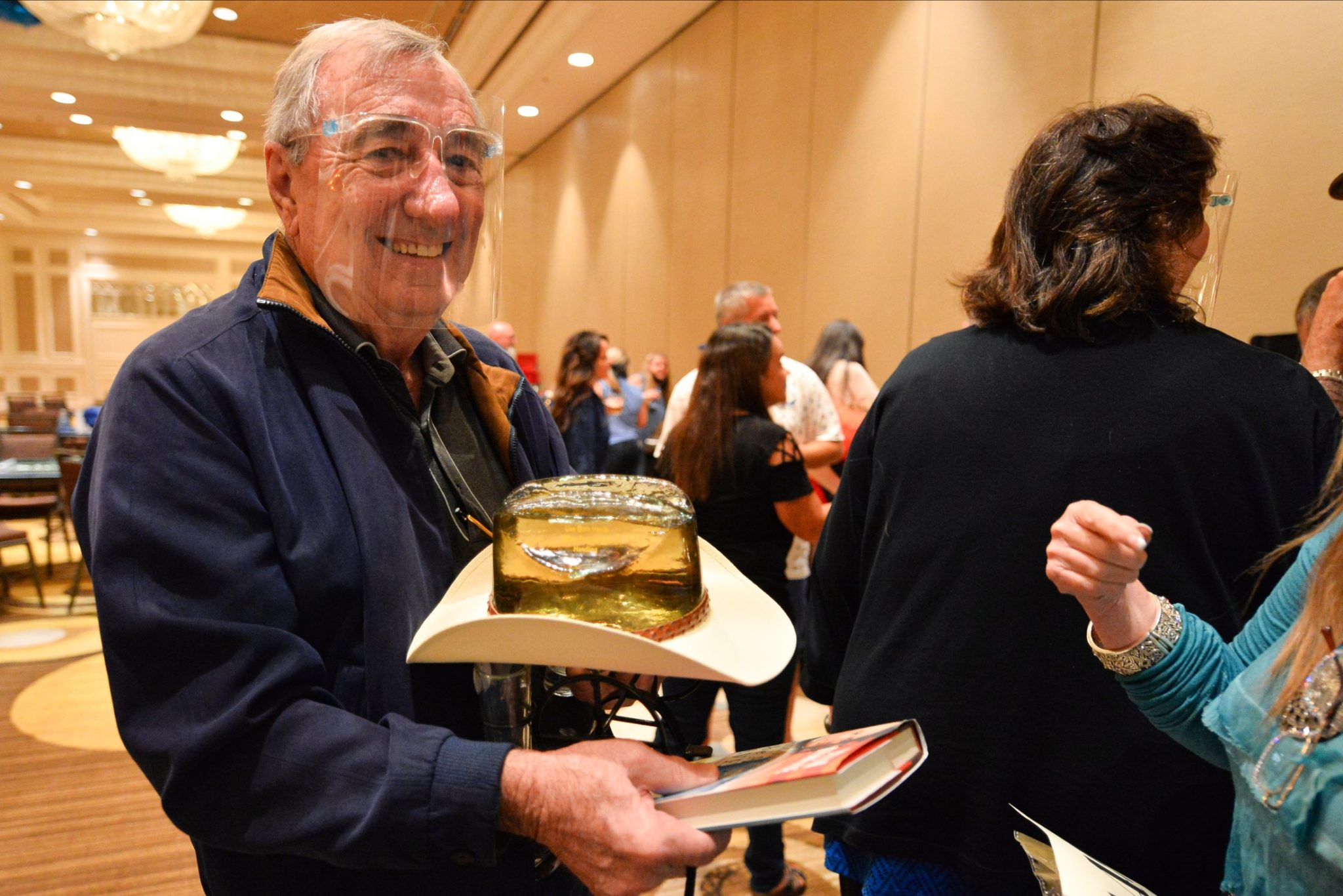 Dan Pastorini Still Draws a Crowd — Houston Oilers Teammates, Radio ...