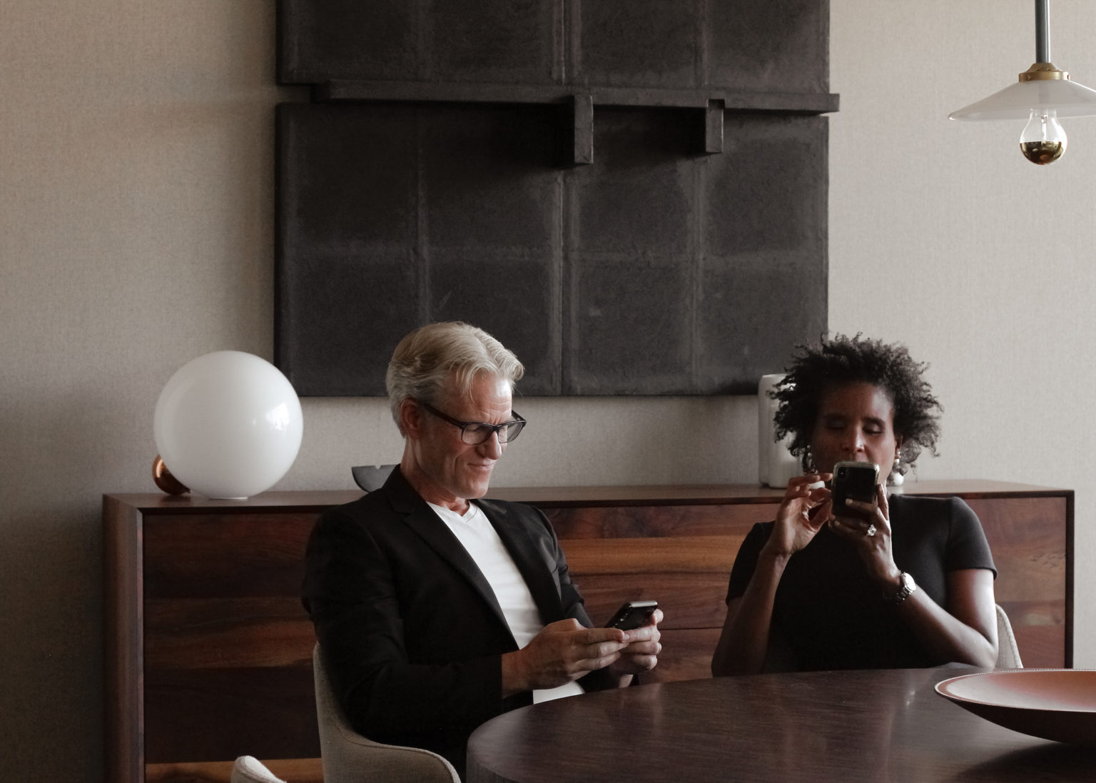 A Dallas Couple's High-Rise Apartment and Designer Joshua Rice Prove to ...