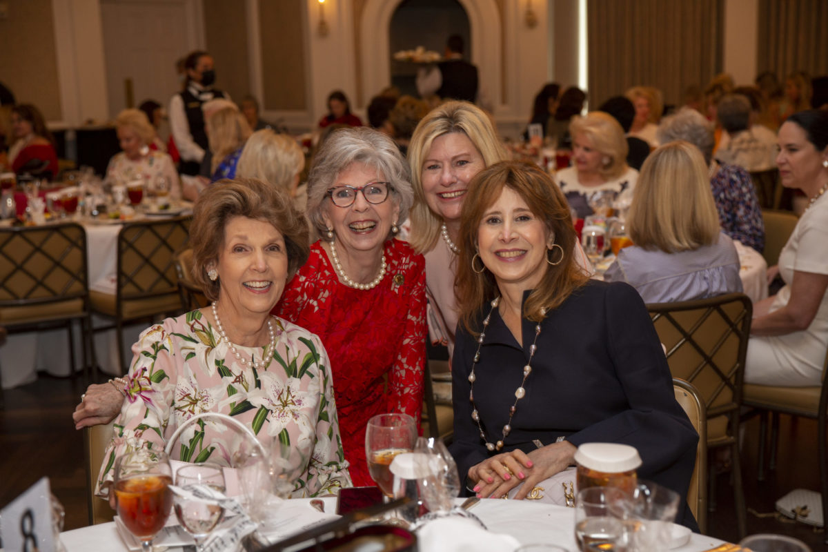 Violin Star Thrills a Packed River Oaks Ballroom in a Chic $769,000 ...