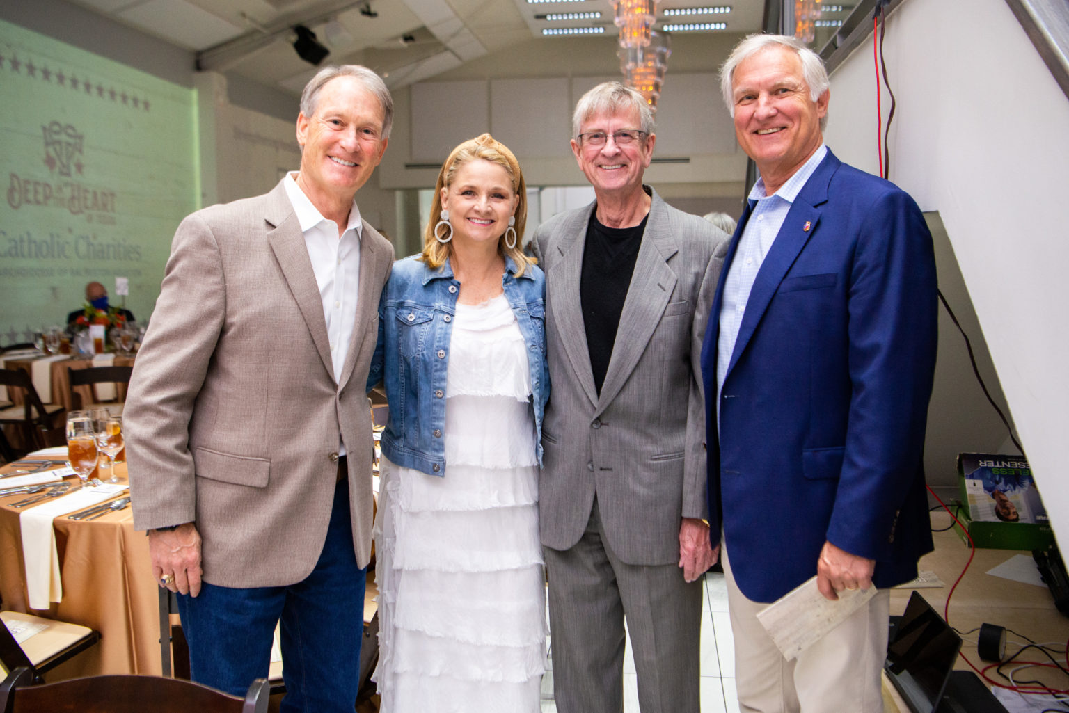 Unique Texas Themed Wall Helps Raise $600,000 for a Houston Charity ...