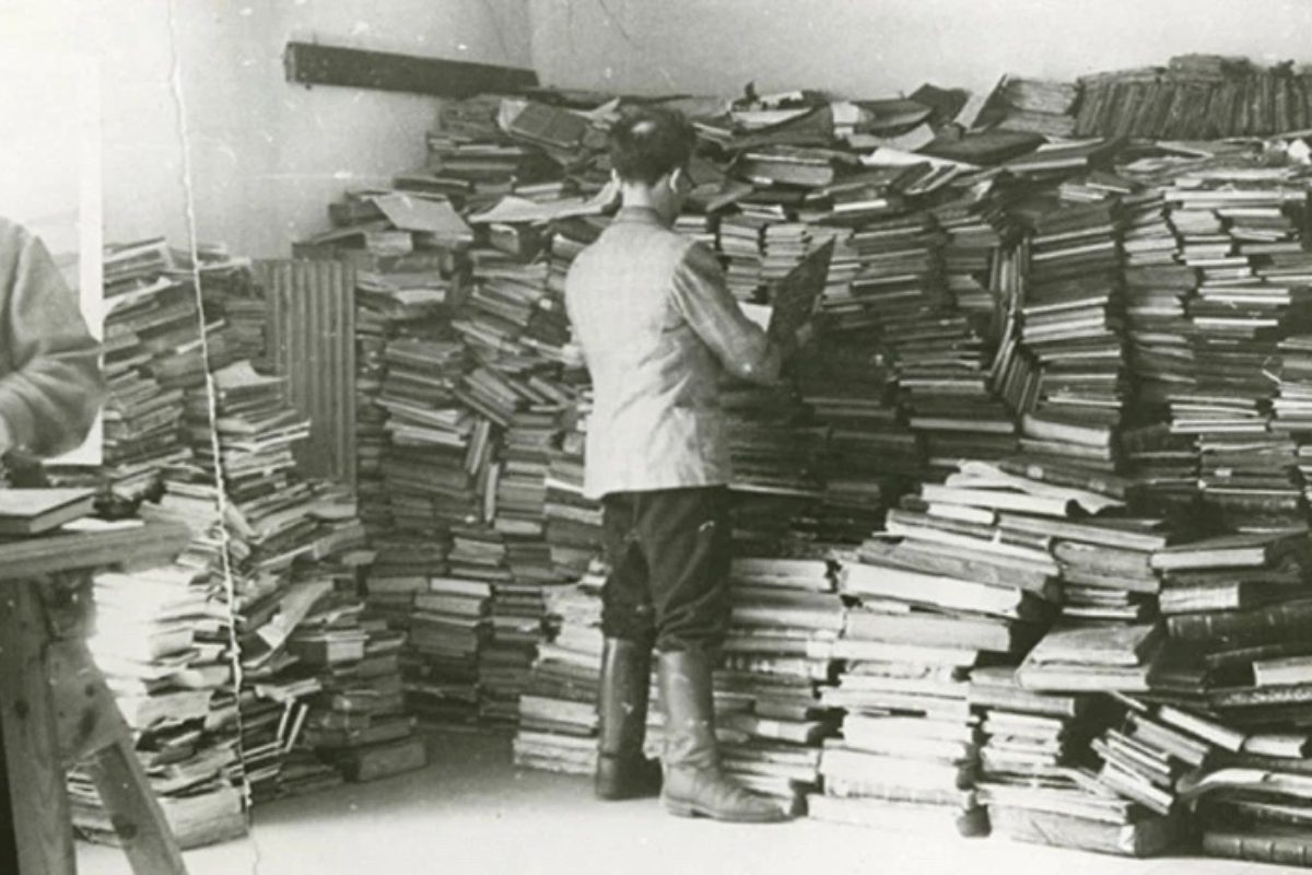 The Book Smugglers Who Defied the Nazis — Dallas Holocaust and Human ...