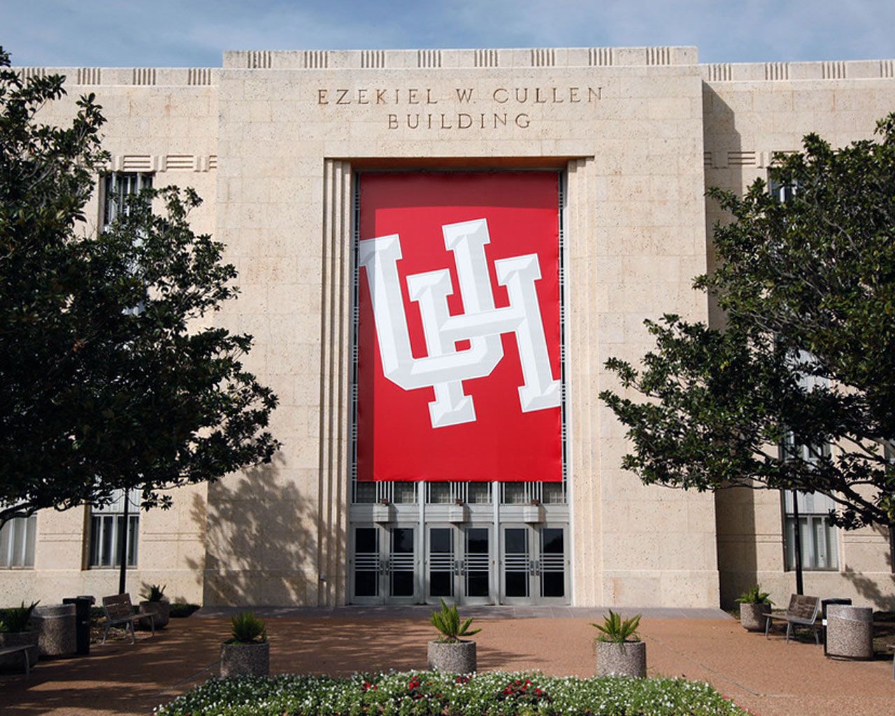 $1 Million Given to UH to Fight Vaccine Hesitancy, Pandemic Learning ...