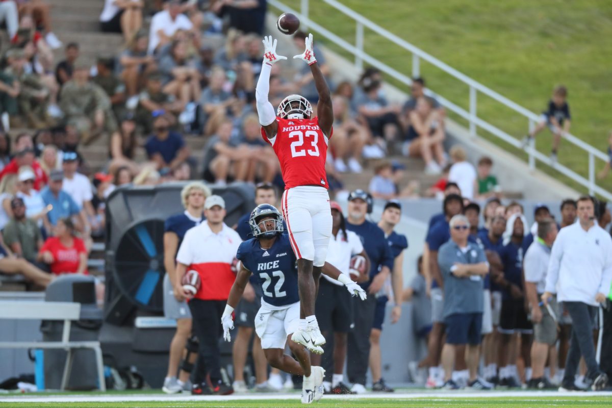 UH Defensive Coordinator Doug Belk Challenges Himself to Make Sure the ...