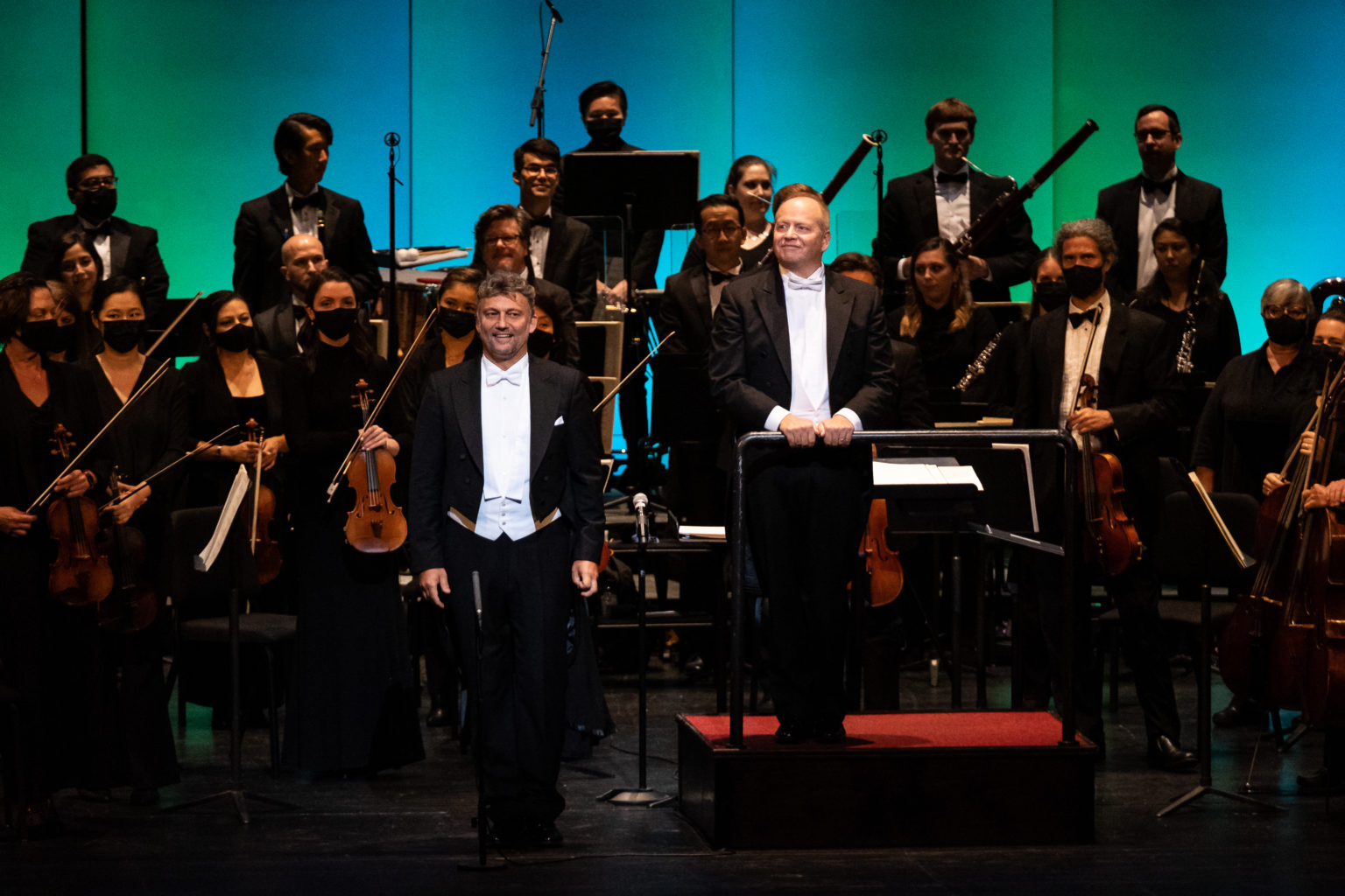 World's Greatest Tenor Makes Society Ladies and Opera Fans Alike Swoon ...