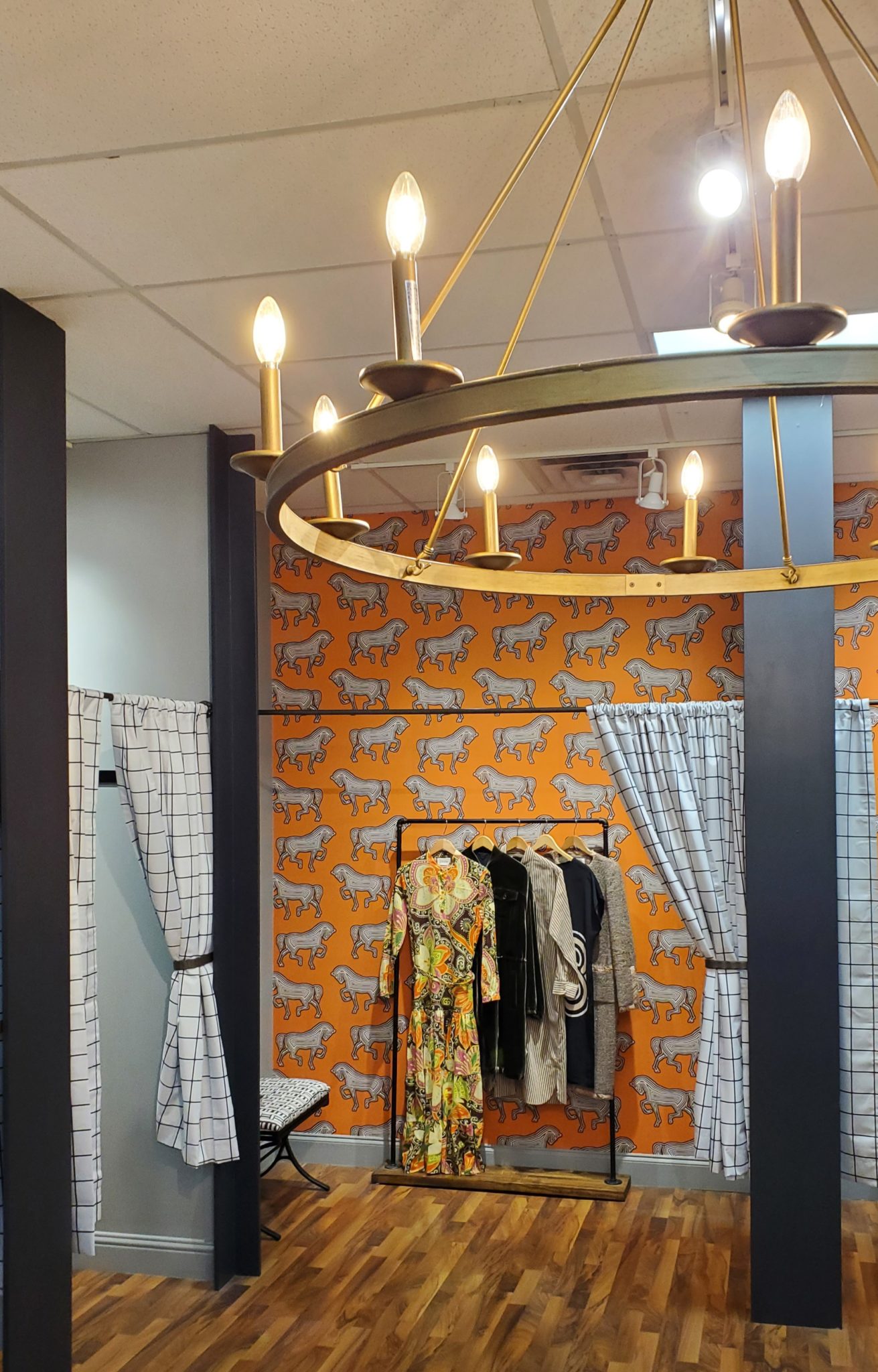 Best Consignment Stores in Dallas, A Luxury Bargain Land