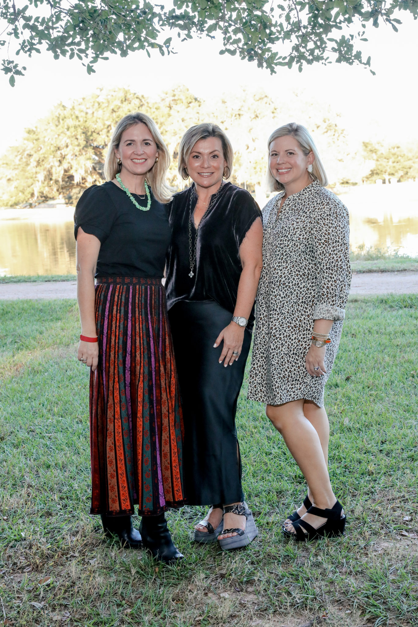 Swank Clubs at Houston Oaks Turn Up the Holiday Magic With a Market ...