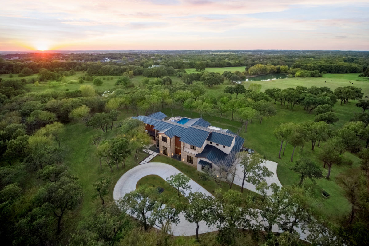 An Inside Look at a True Equestrian Texas Wonderland — This $15.9 ...