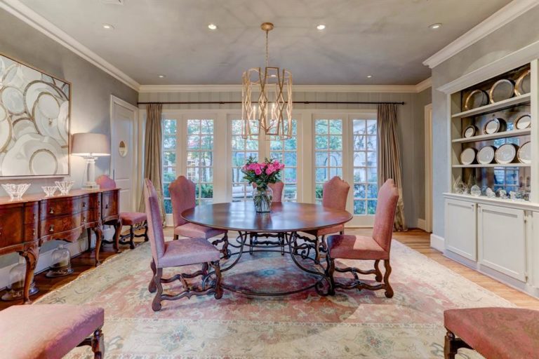 As Dominique Sachse Moves Past TV, the Remarkable River Oaks Mansion ...