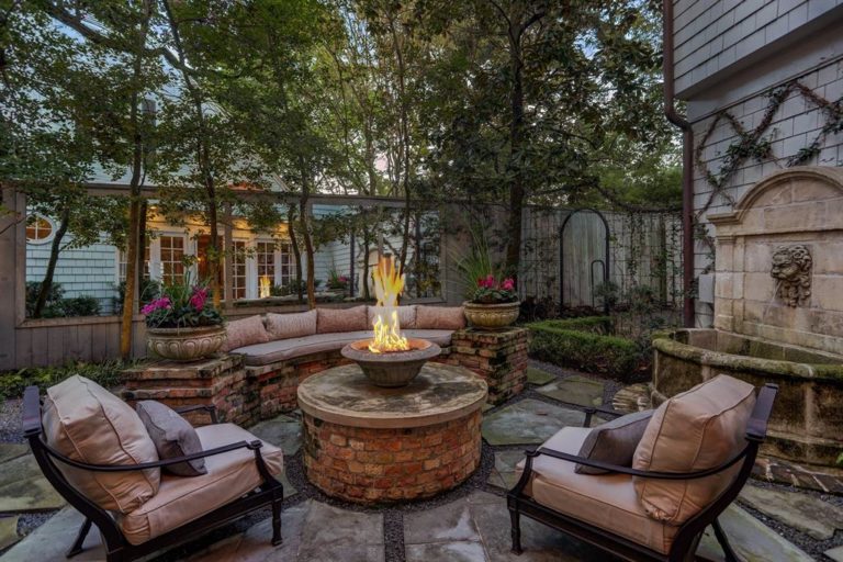 As Dominique Sachse Moves Past TV, the Remarkable River Oaks Mansion ...