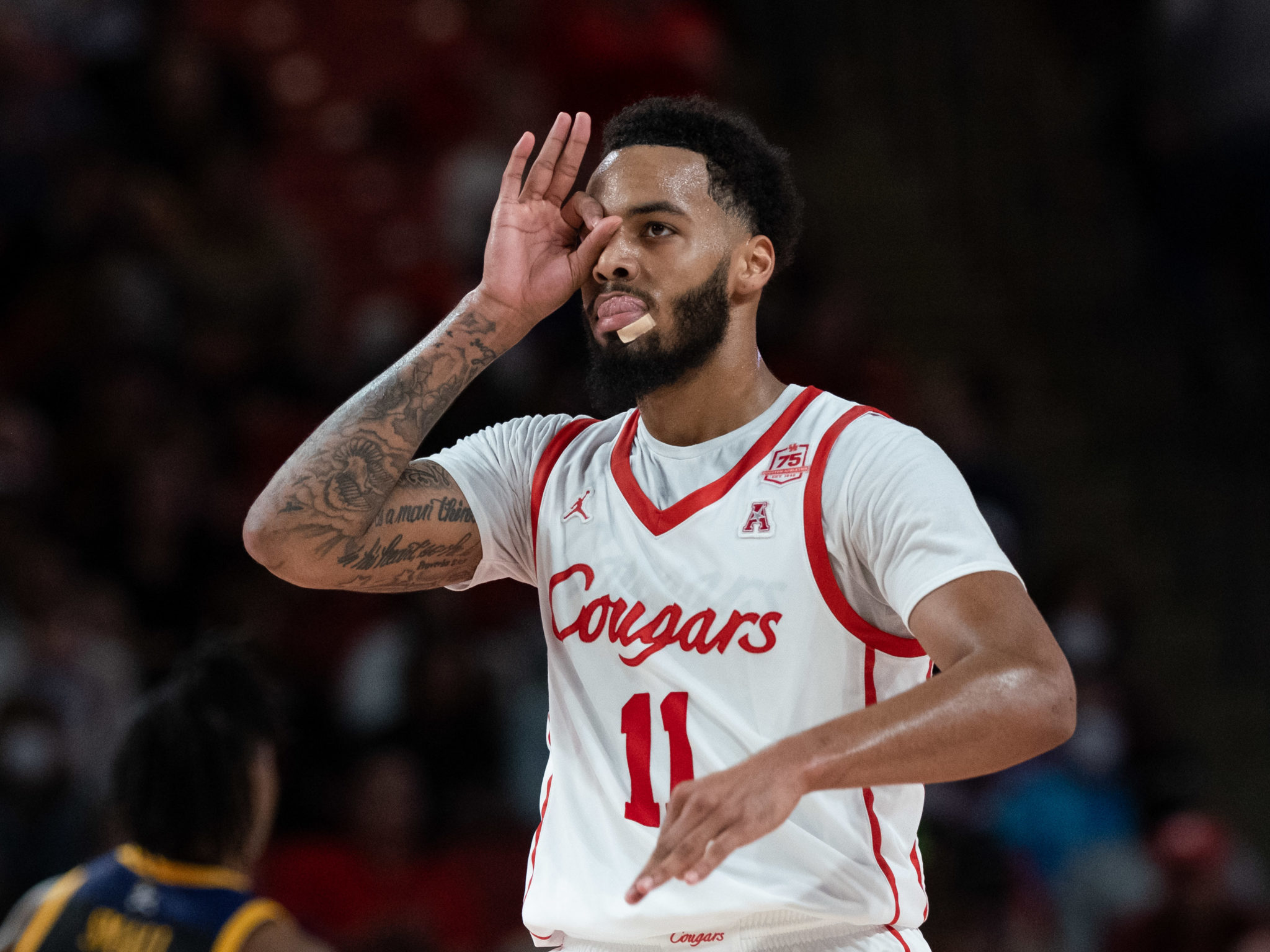 Kyler Edwards Shows Why His UH Teammates Absolutely Love Him — This ...