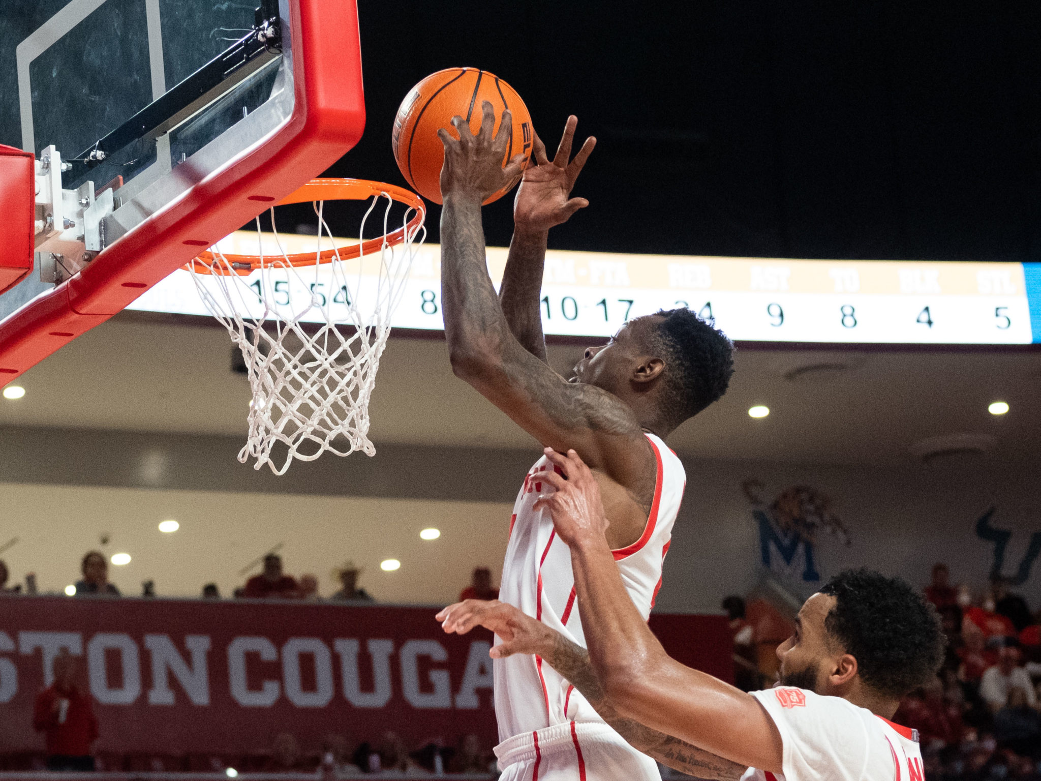 Dunk King Taze Moore Finds His Opportunities Soaring — UH Flyer Shows ...