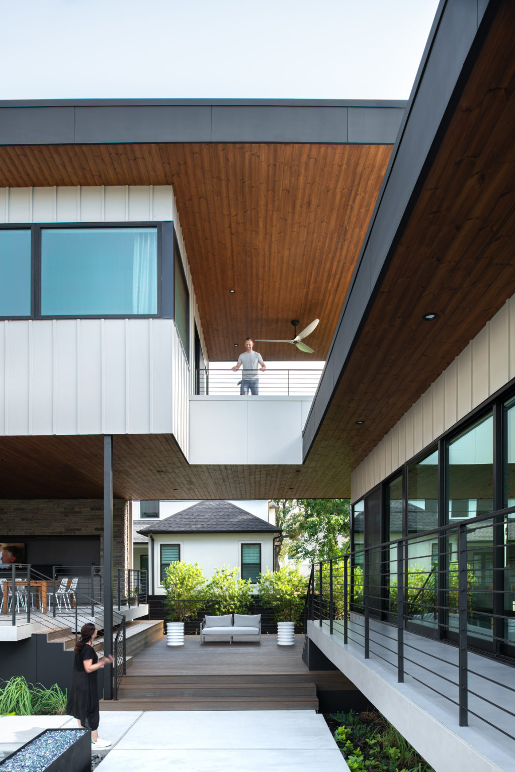 Houston's Most Spectacular Houses Shown Off in a Modern Home Tour Like ...