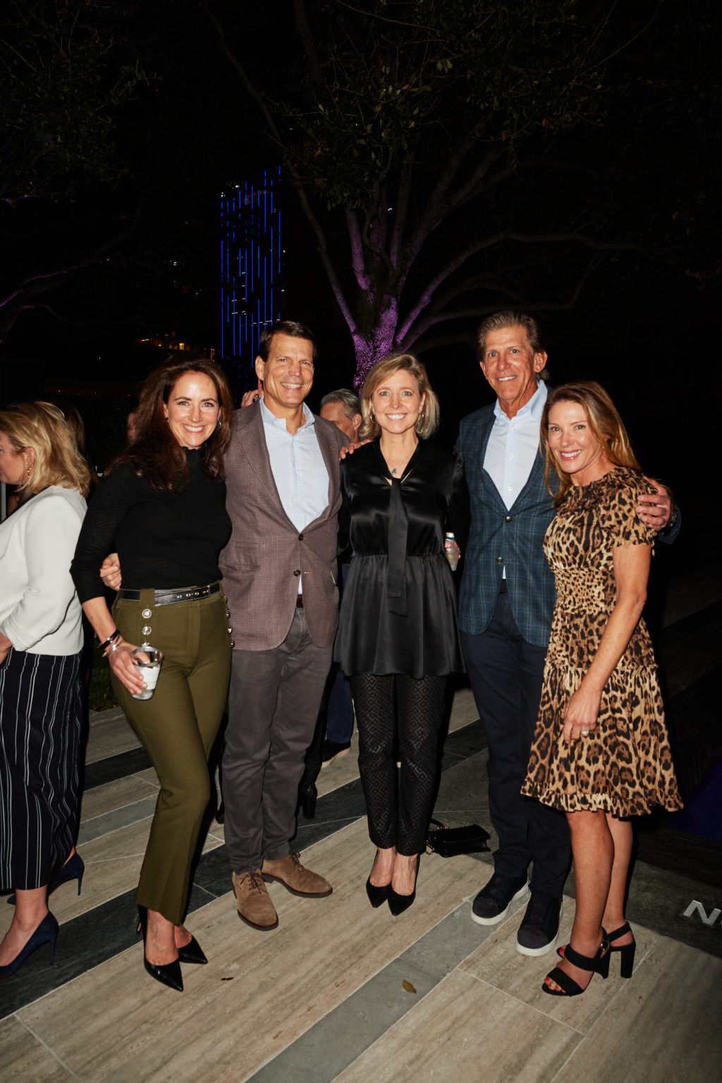 A Dallas Dinner in the Sky for the Friends of Klyde Warren Park