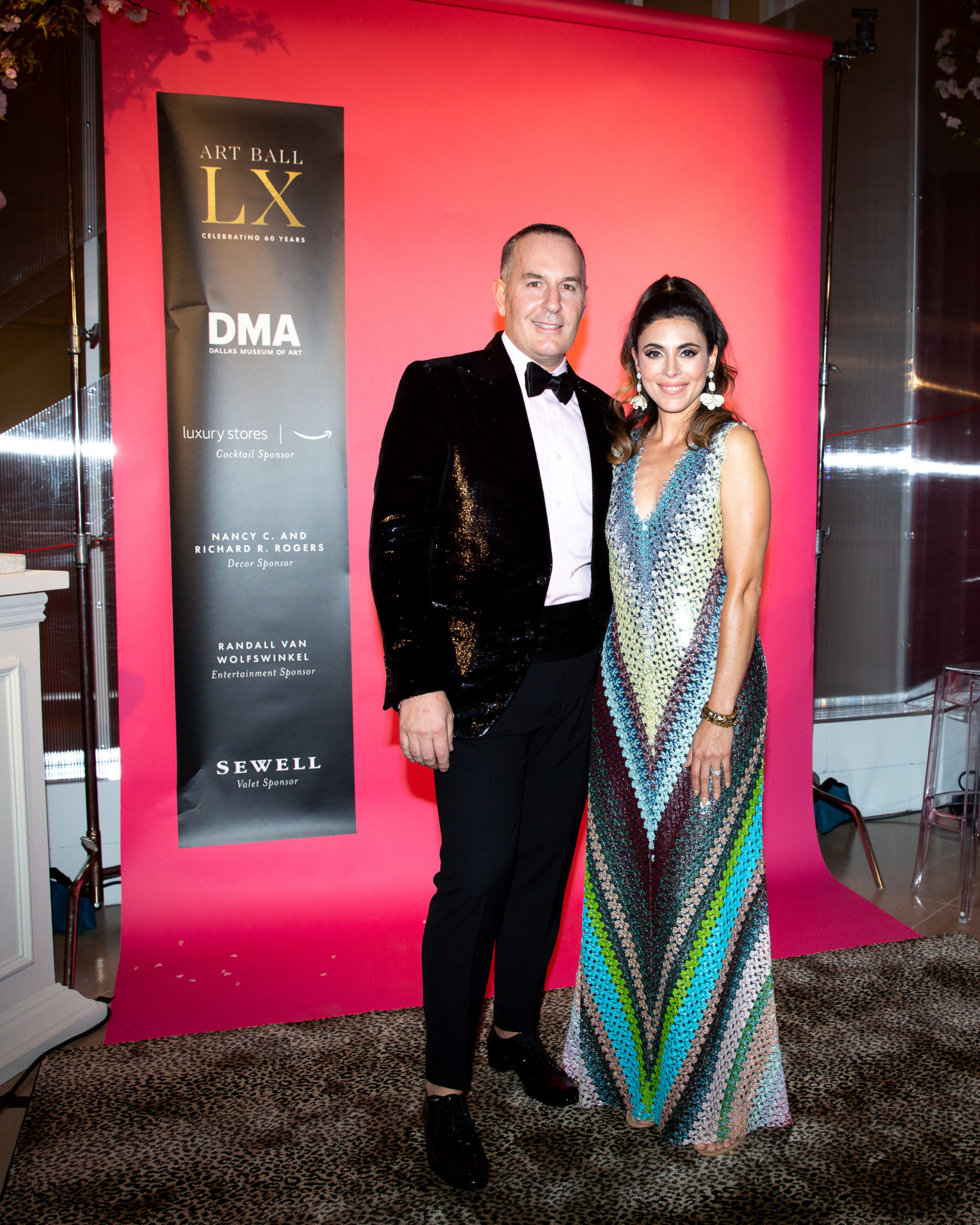 The 2022 DMA Art Ball Was a Glamour-Filled Nod to the '60s