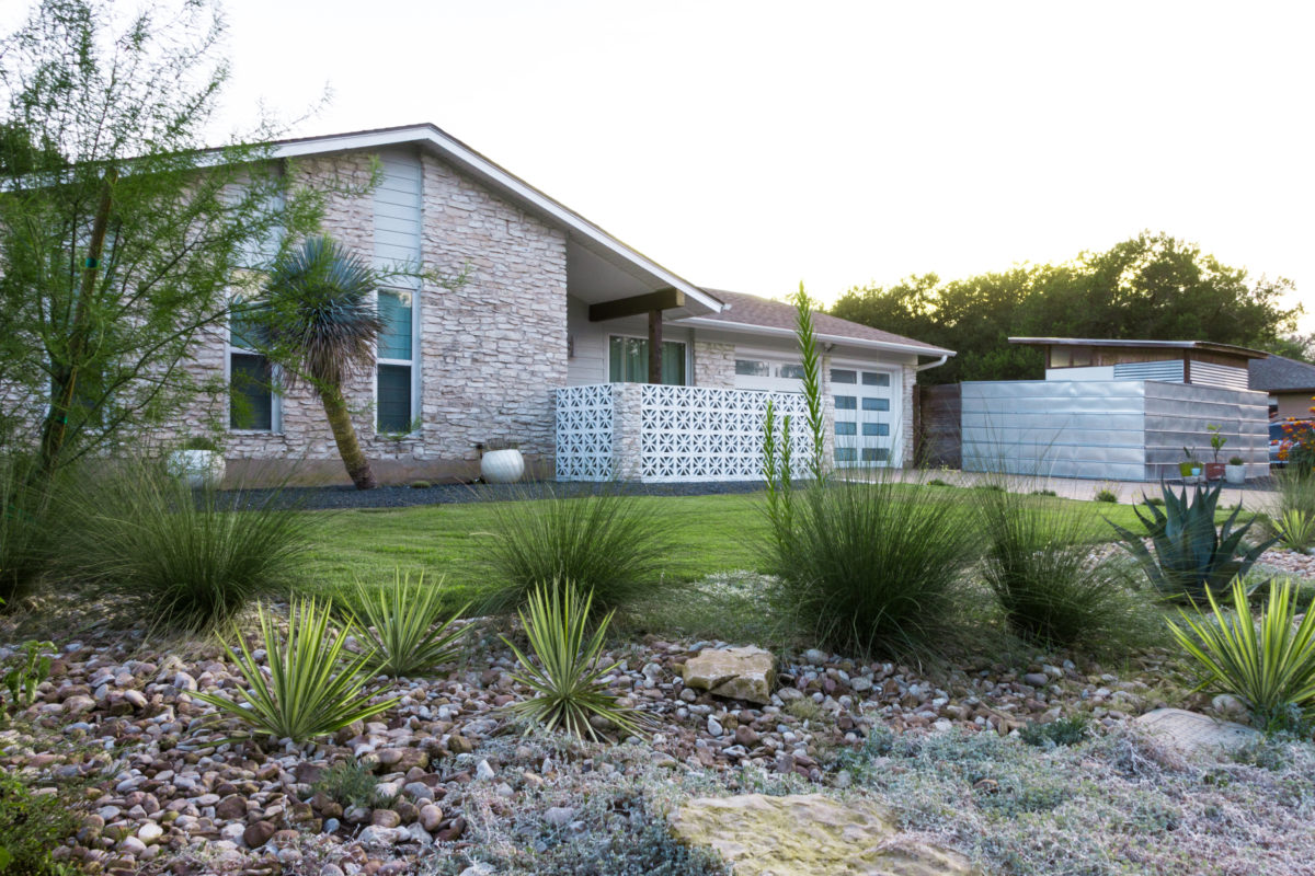 8 Austin Houses With Amazing Outdoor Wonderlands — a Home Tour Where ...
