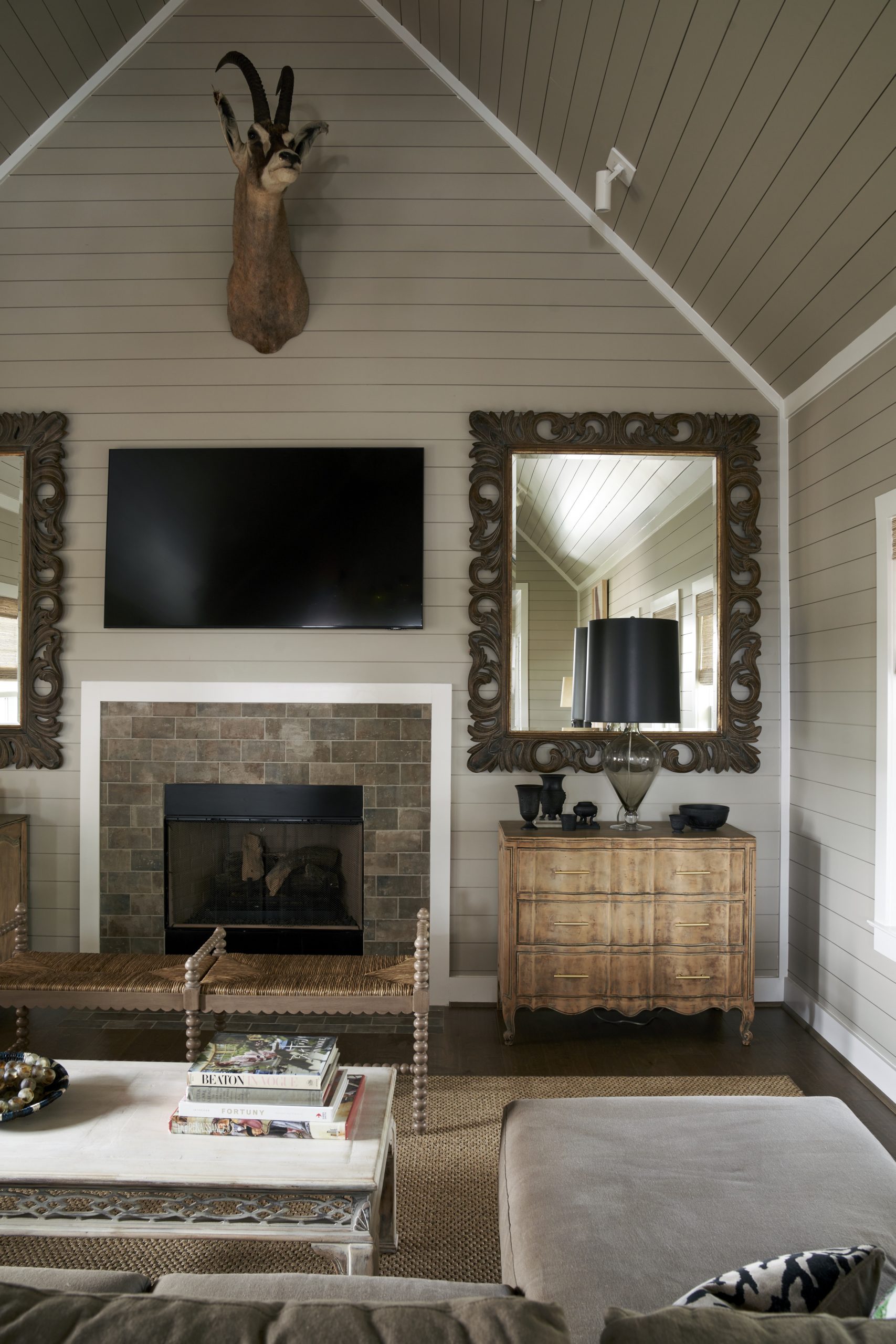 Inside Round Top's New Red Antler Bungalows