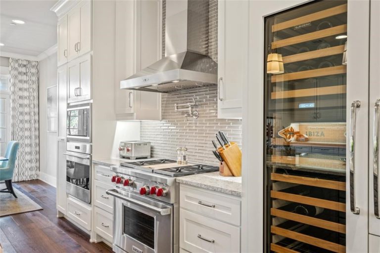 Living the Brownstone Life in North Texas — Inside a $2.1 Million ...