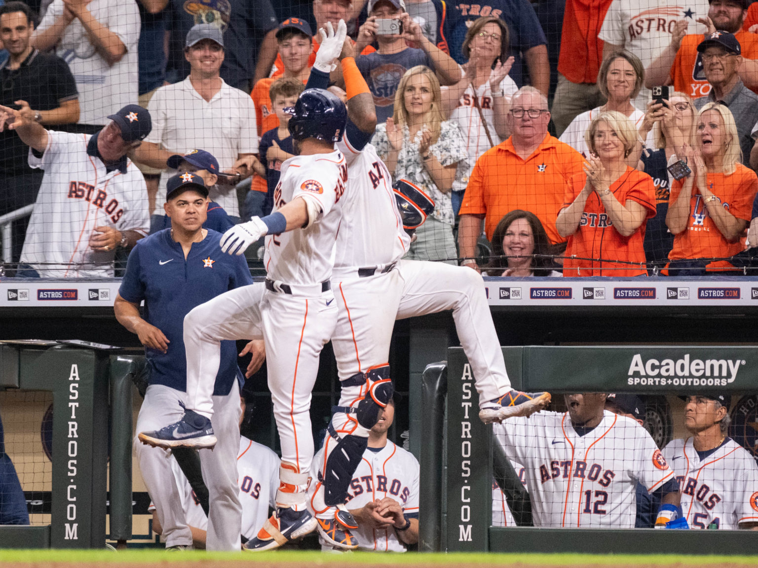 Astros Playoff Prep — Alex Bregman Feeds His Baby Son, Jeremy Peña ...