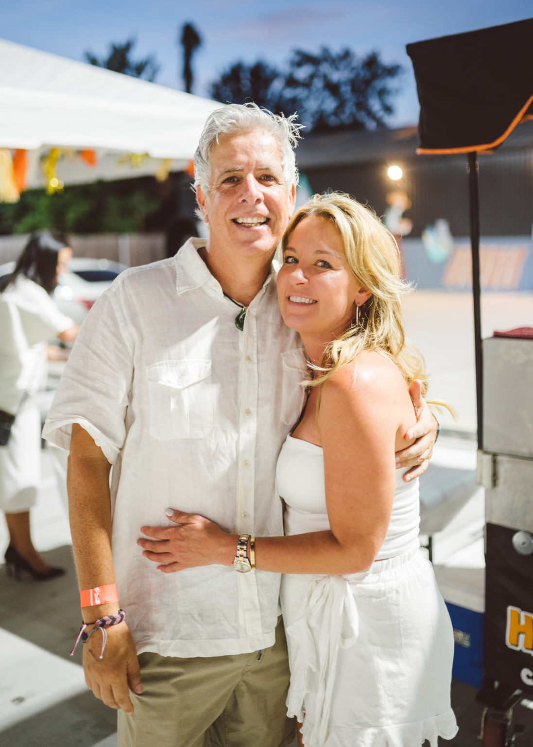 Inside White Linen Night in The Heights' Big Return — Smaller Crowds ...