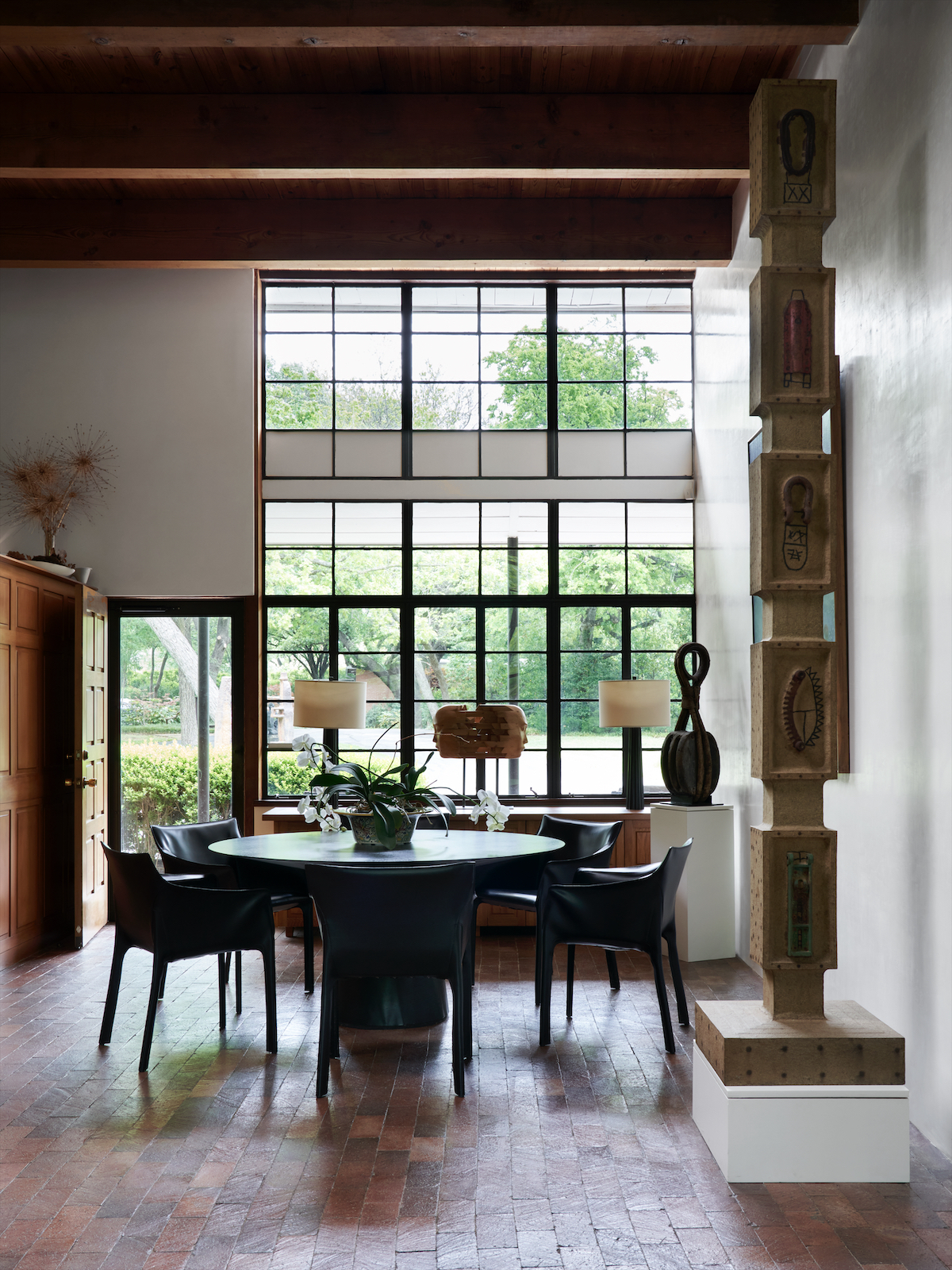 Inside Valley House, a Modern Gallery and Beloved Family Home