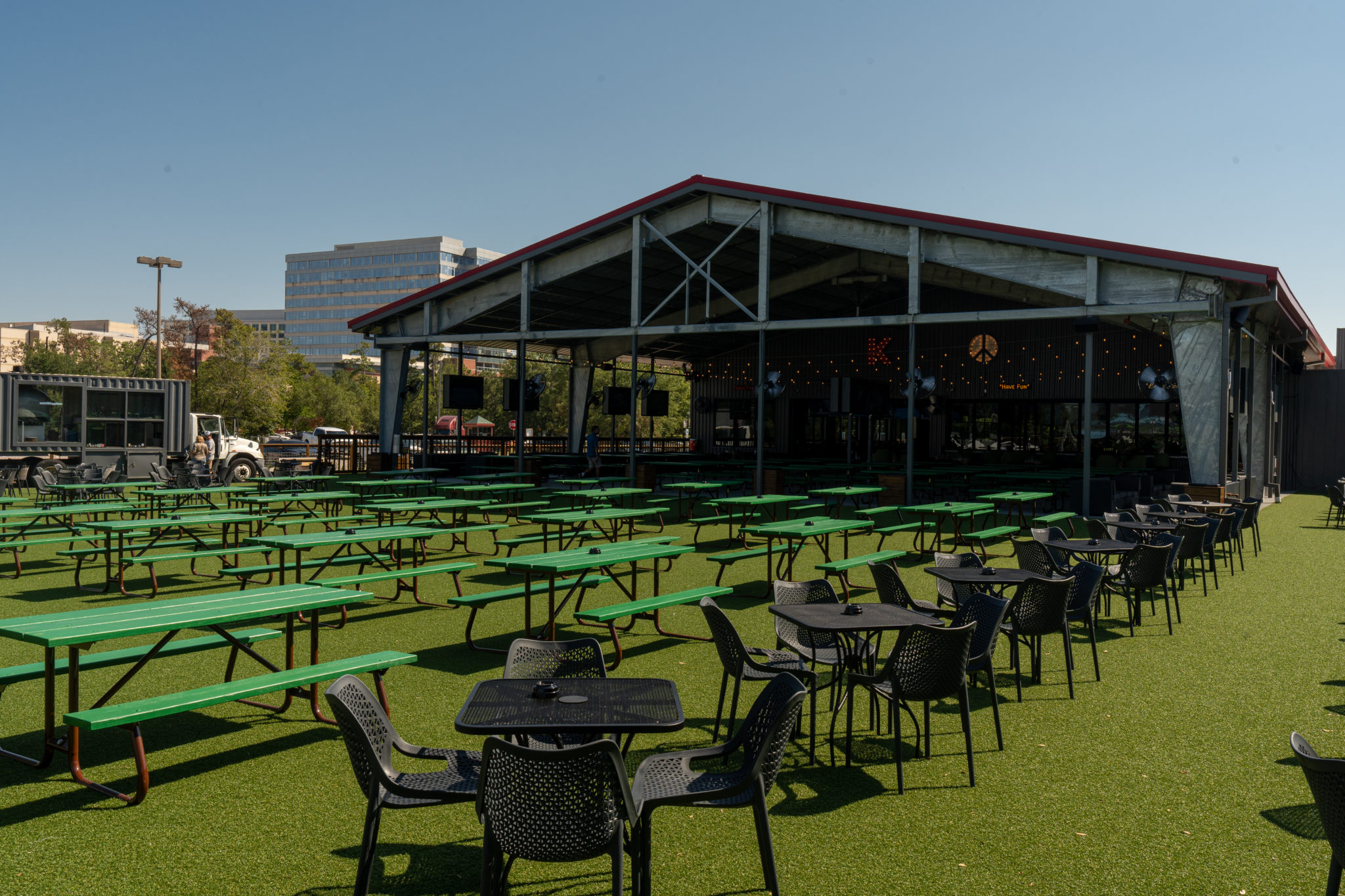 The Woodlands Gets Its Own Kirby Ice House — and It's a Bigger Outdoor ...