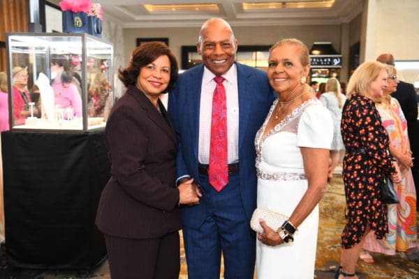 Music Legend Gladys Knight Brings the Razzle Dazzle to a $1 Million ...
