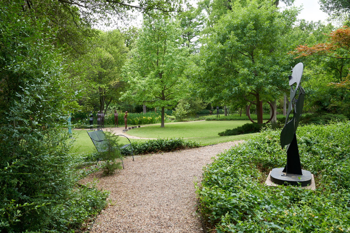 Inside Valley House, a Modern Gallery and Beloved Family Home