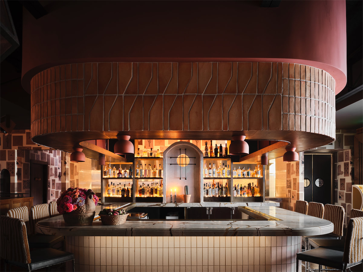 Dallas Restaurant News — Carbone's, El Carlos Elegante