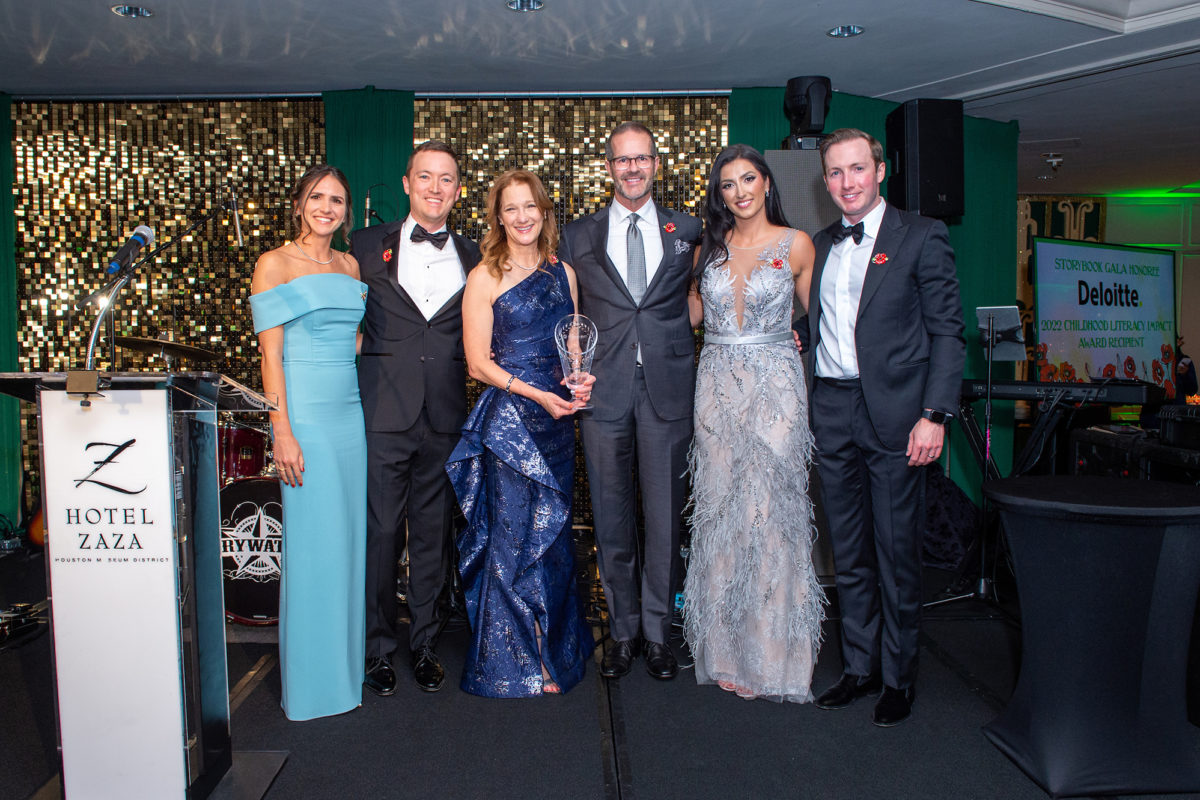 Houston Young Professionals Bring The Wizard Of Oz to Life For a ...