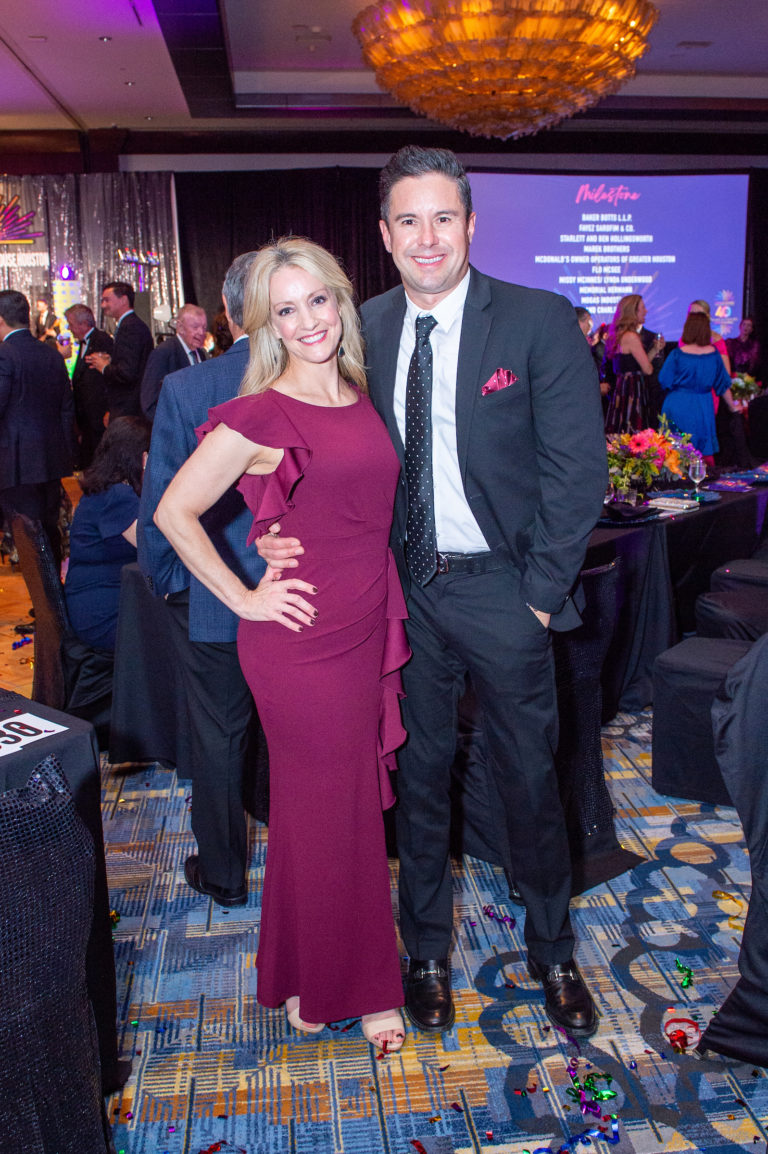 Jumping Johnny Bravo, Dancing Roller Skaters & Confetti Cannons — This ...