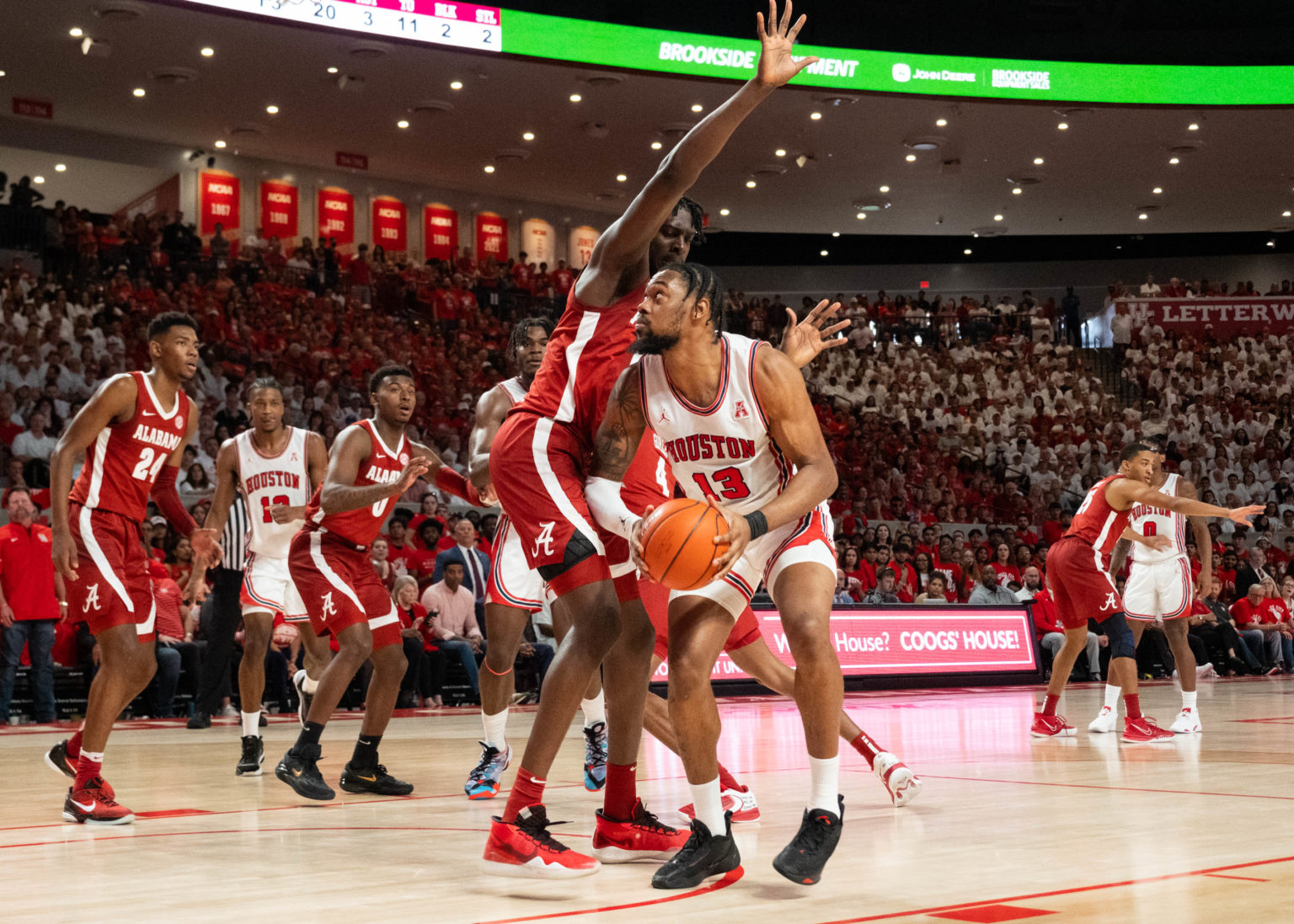 UH Basketball Fans, Fertitta Center Prove to be Big 12 Ready ...