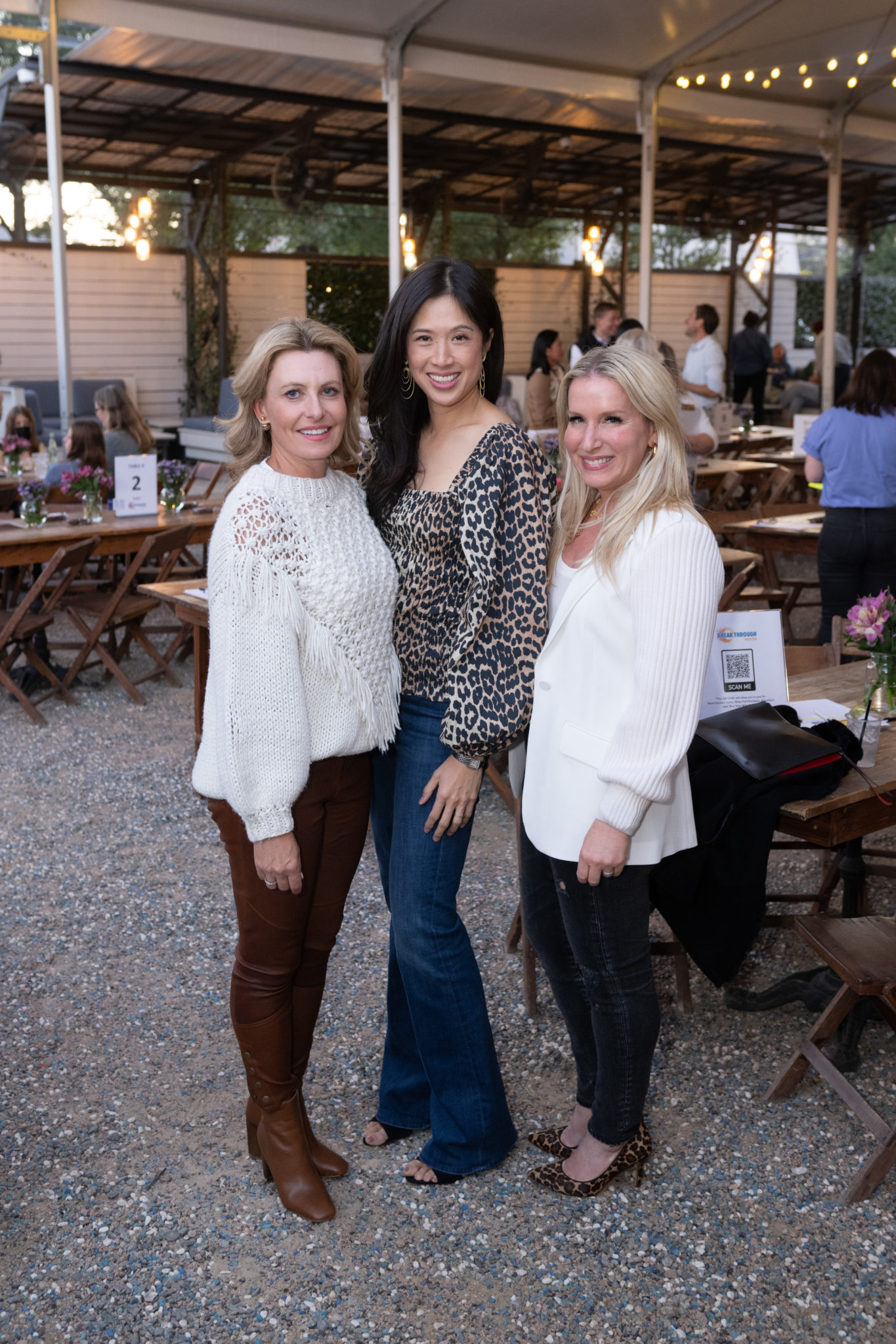 It's Adults Versus Smart Students at Breakthrough Houston's Trivia ...