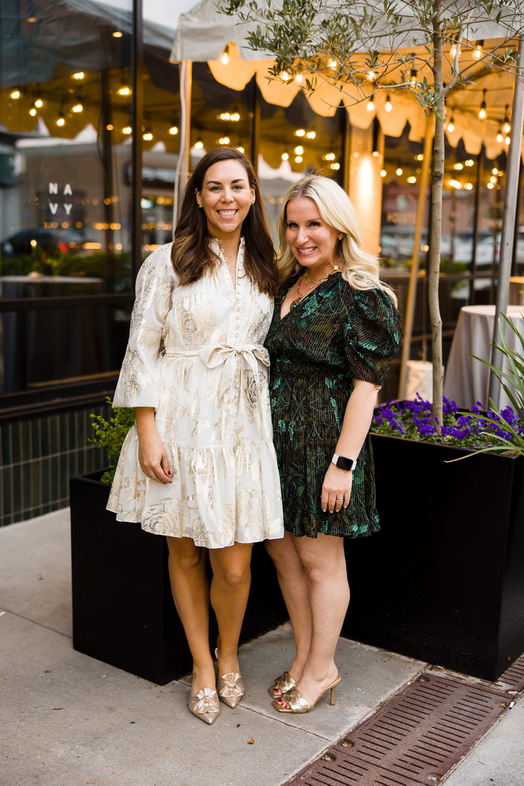 Houston's Hottest New Seafood Restaurant Morphs Into Party Central For ...