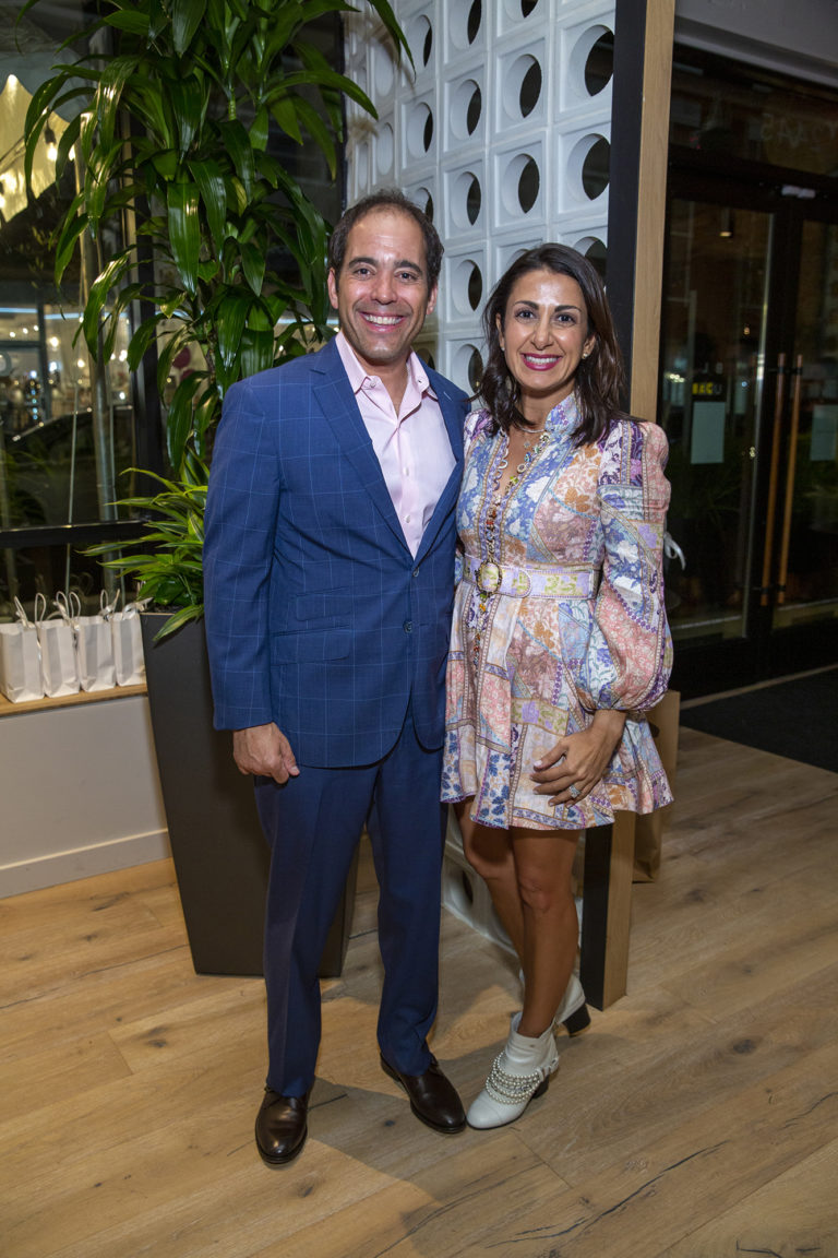 Houston's Hottest New Seafood Restaurant Morphs Into Party Central For ...