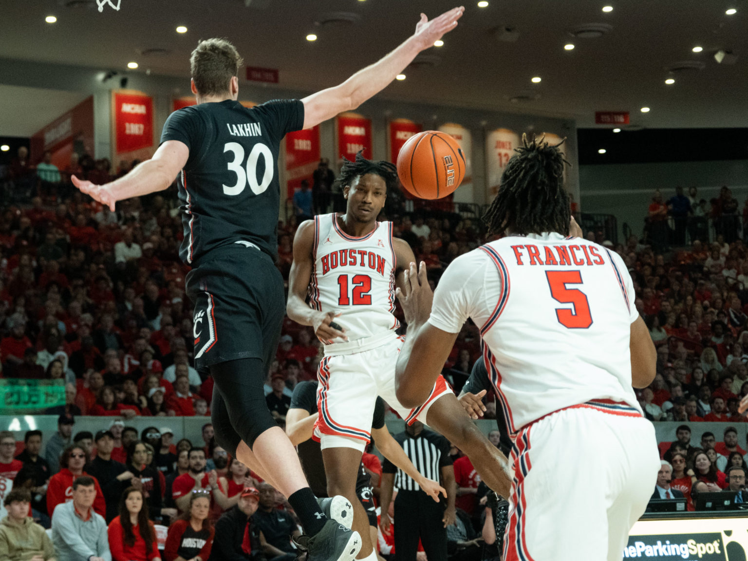 Tramon Mark Noncommittal About Another Season at Houston — Elite Guard Mulling His Options ...