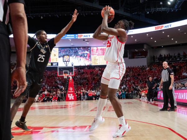 J'Wan Roberts Impresses Hakeem Olajuwon, Shows Why Kelvin Sampson's UH ...