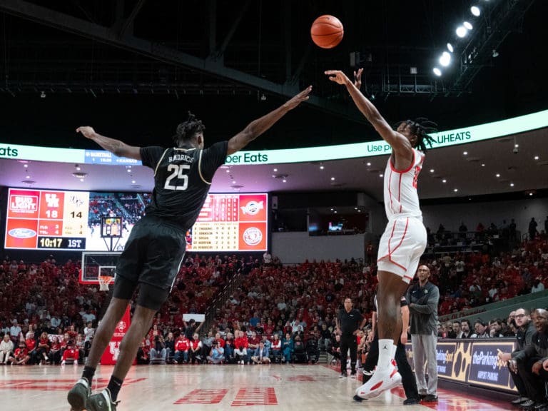 J'Wan Roberts Impresses Hakeem Olajuwon, Shows Why Kelvin Sampson's UH ...