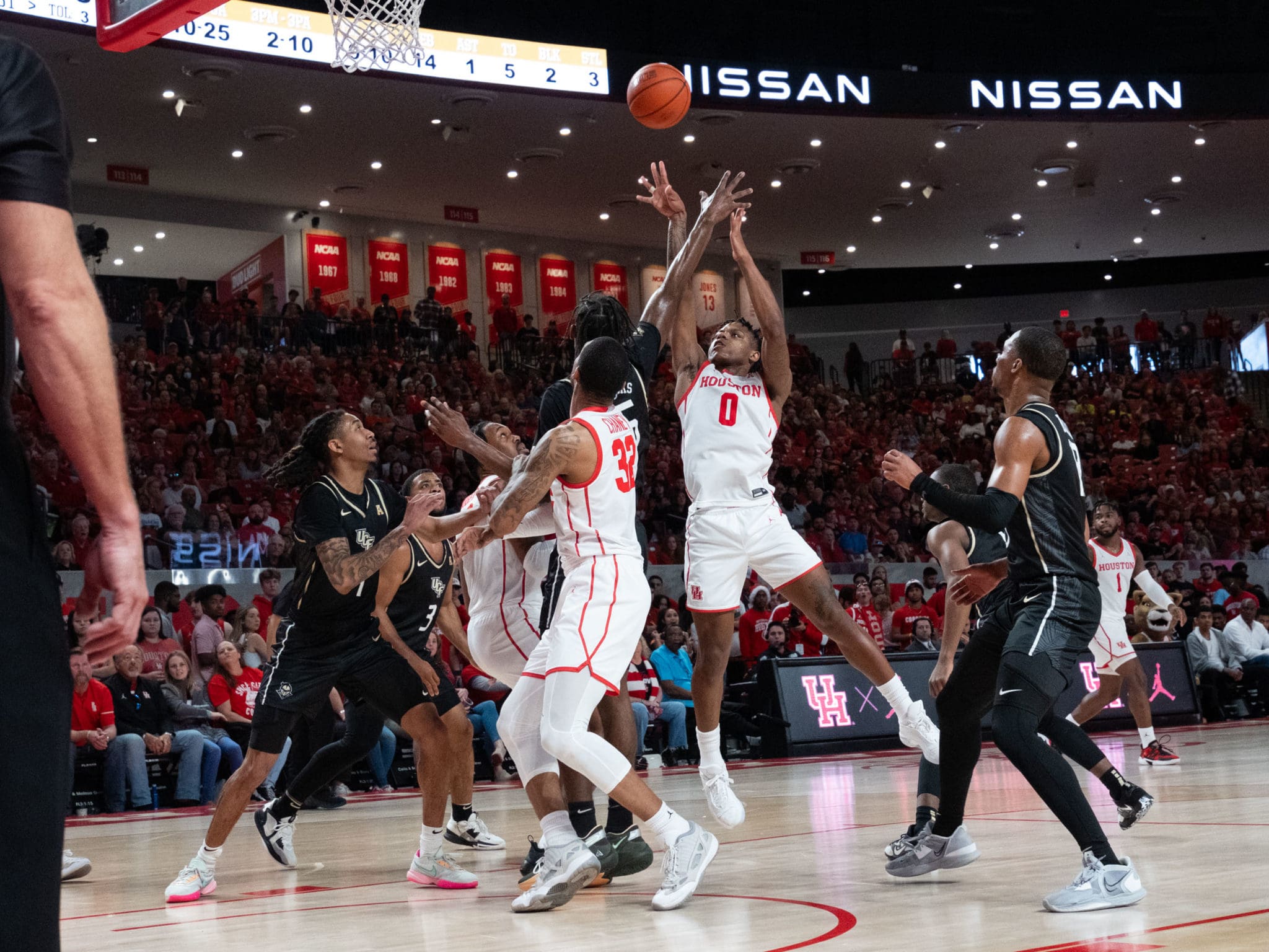 J'Wan Roberts Impresses Hakeem Olajuwon, Shows Why Kelvin Sampson's UH ...