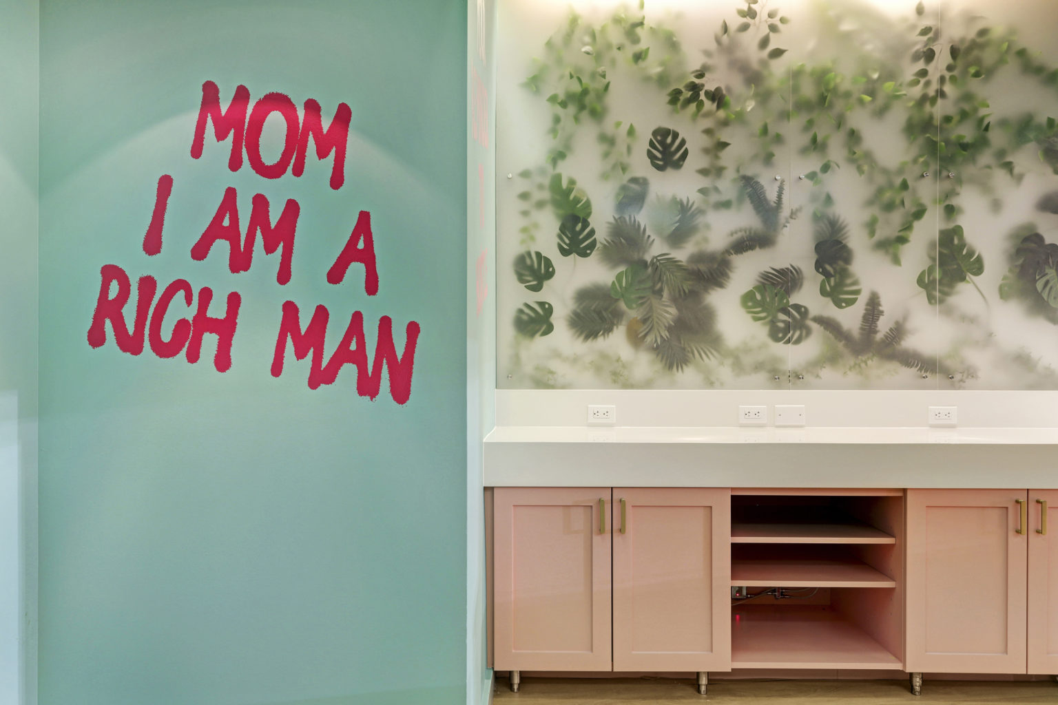 The Houston Rockets' Tricked Out Suites Take Luxury Sports Seating Into ...