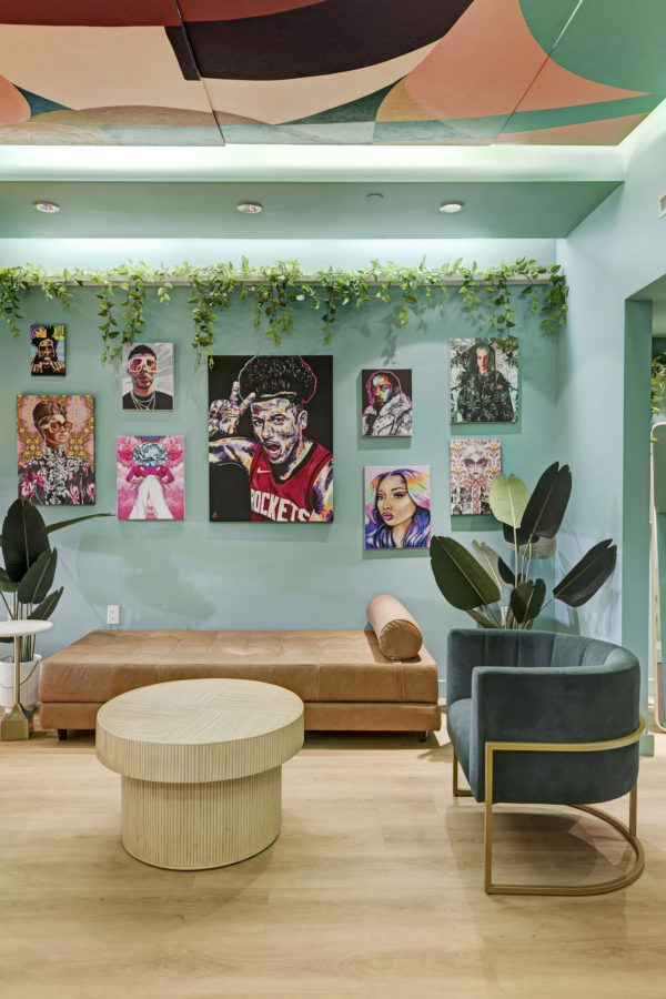 The Houston Rockets' Tricked Out Suites Take Luxury Sports Seating Into ...