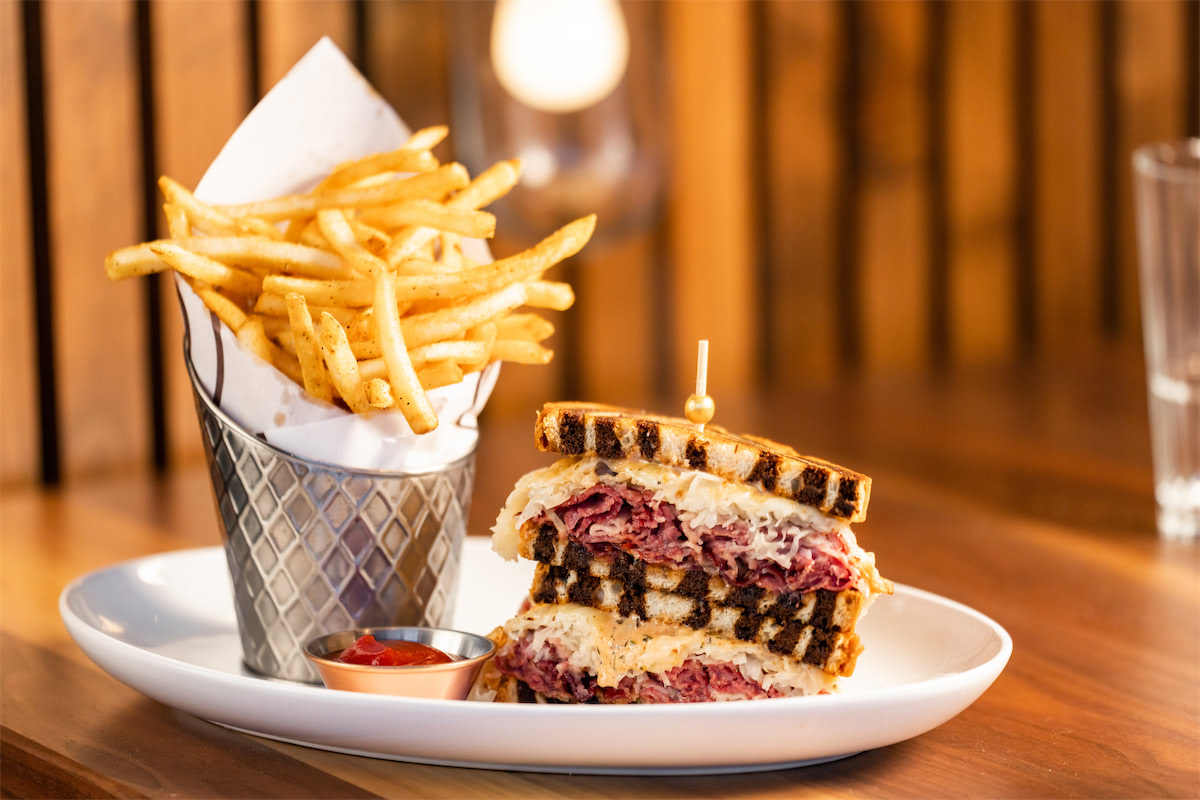 Best New Dallas Restaurants: Komodo, Ramble Room, Coupes