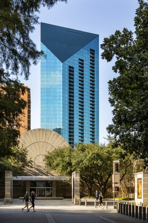 AMLI Fountain Place Is a Luxury Dallas High-Rise Unlike Any Other ...