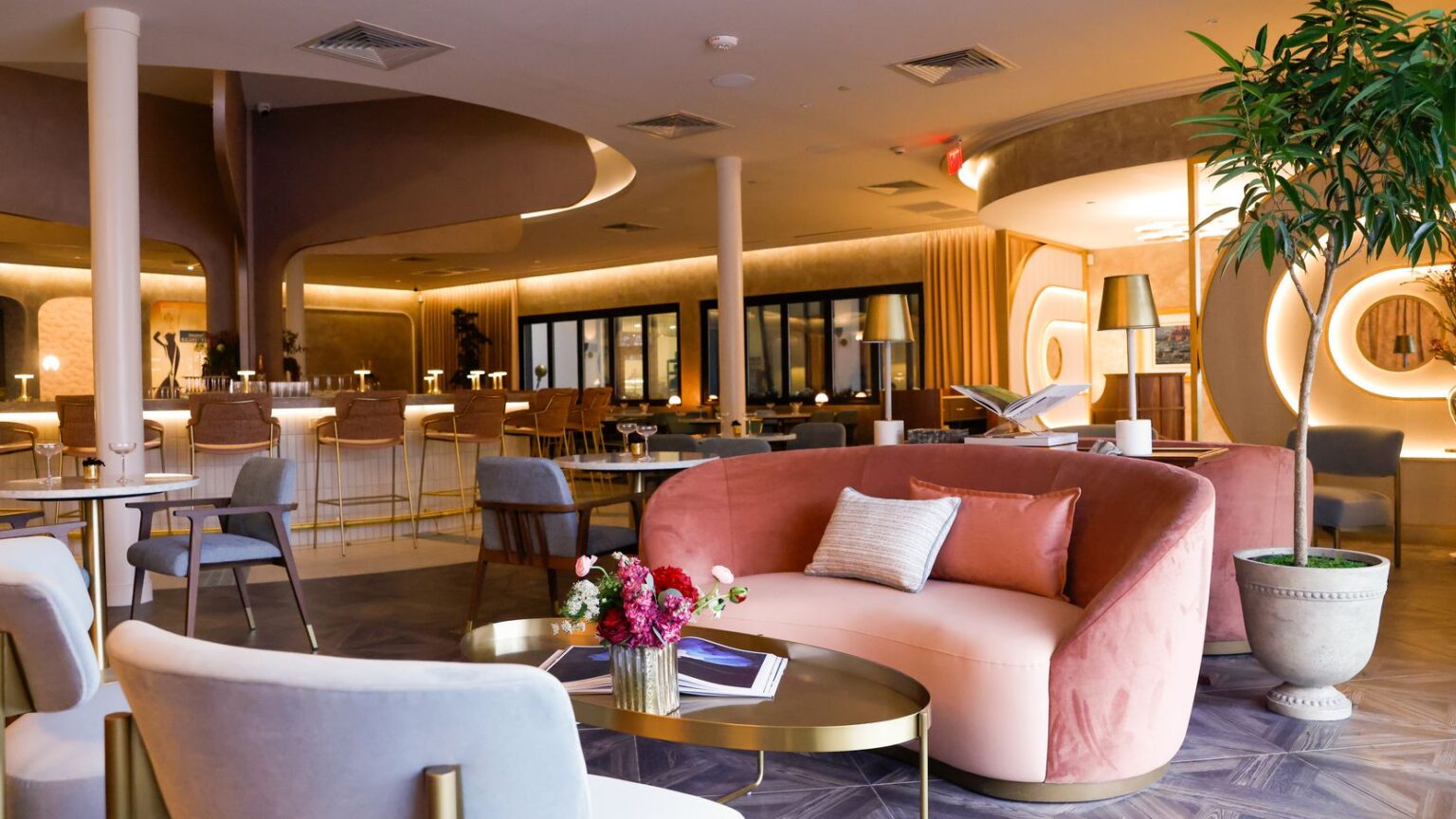 Best New Dallas Restaurants: Komodo, Ramble Room, Coupes